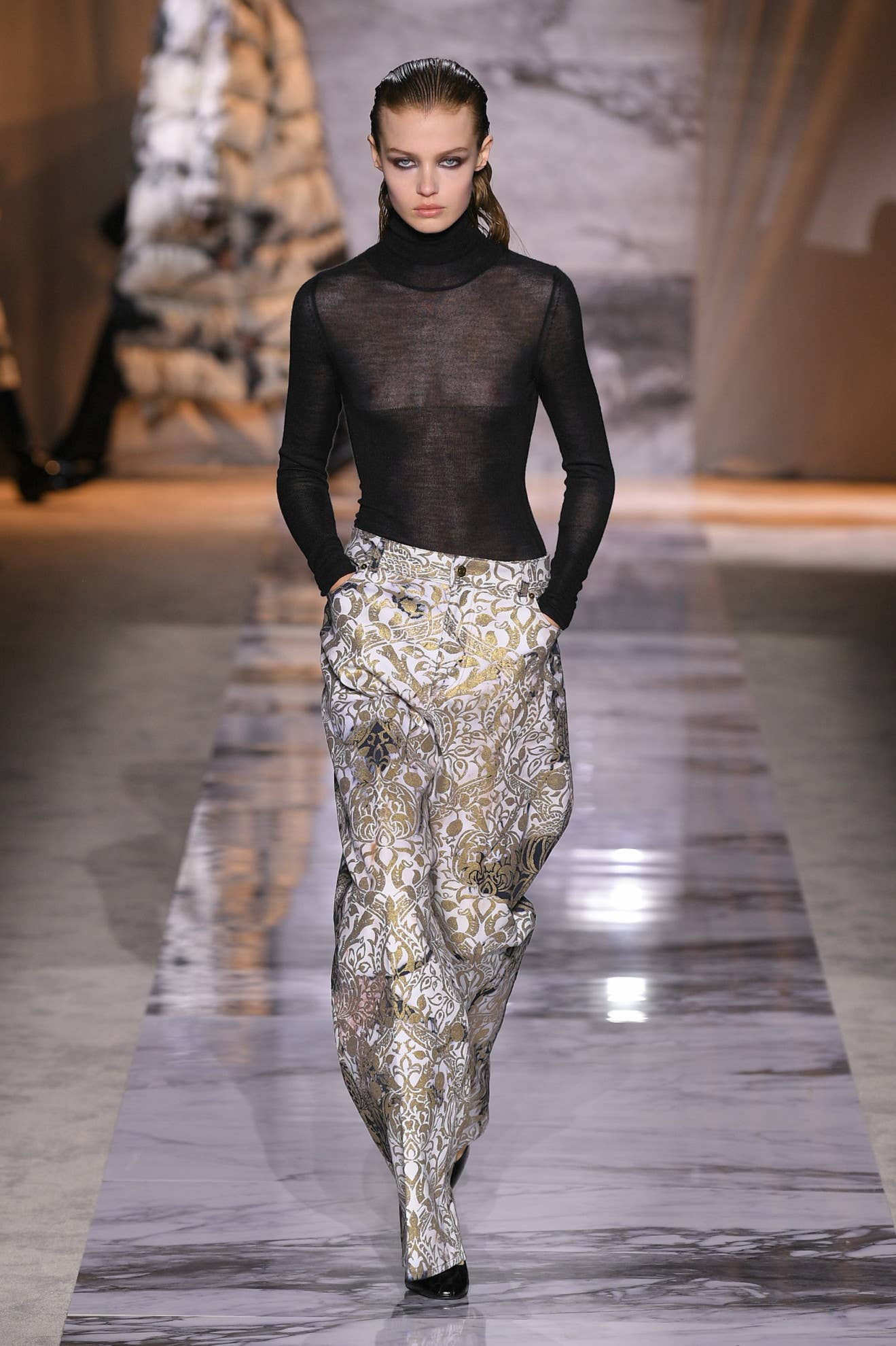 Roberto Cavalli's Print-Filled Fall 2024 Collection Is an Ode to Marble ...