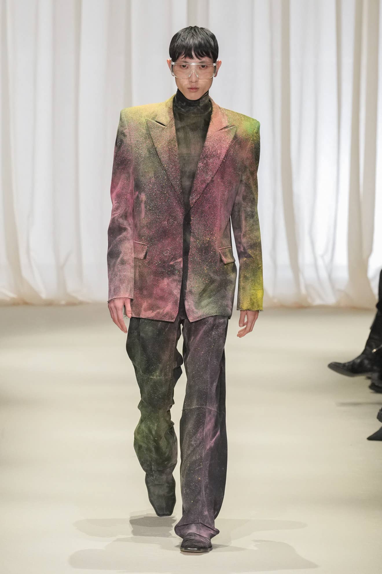 MM6 Maison Margiela Finds a New Edge for Fall 2024 - Fashionista