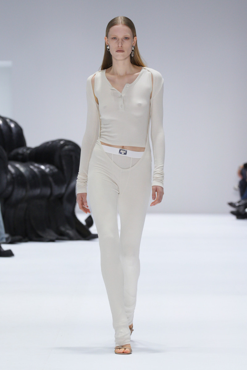 Acne Studios Plays With Sculptural Leather and Denim for Fall 2024 ...