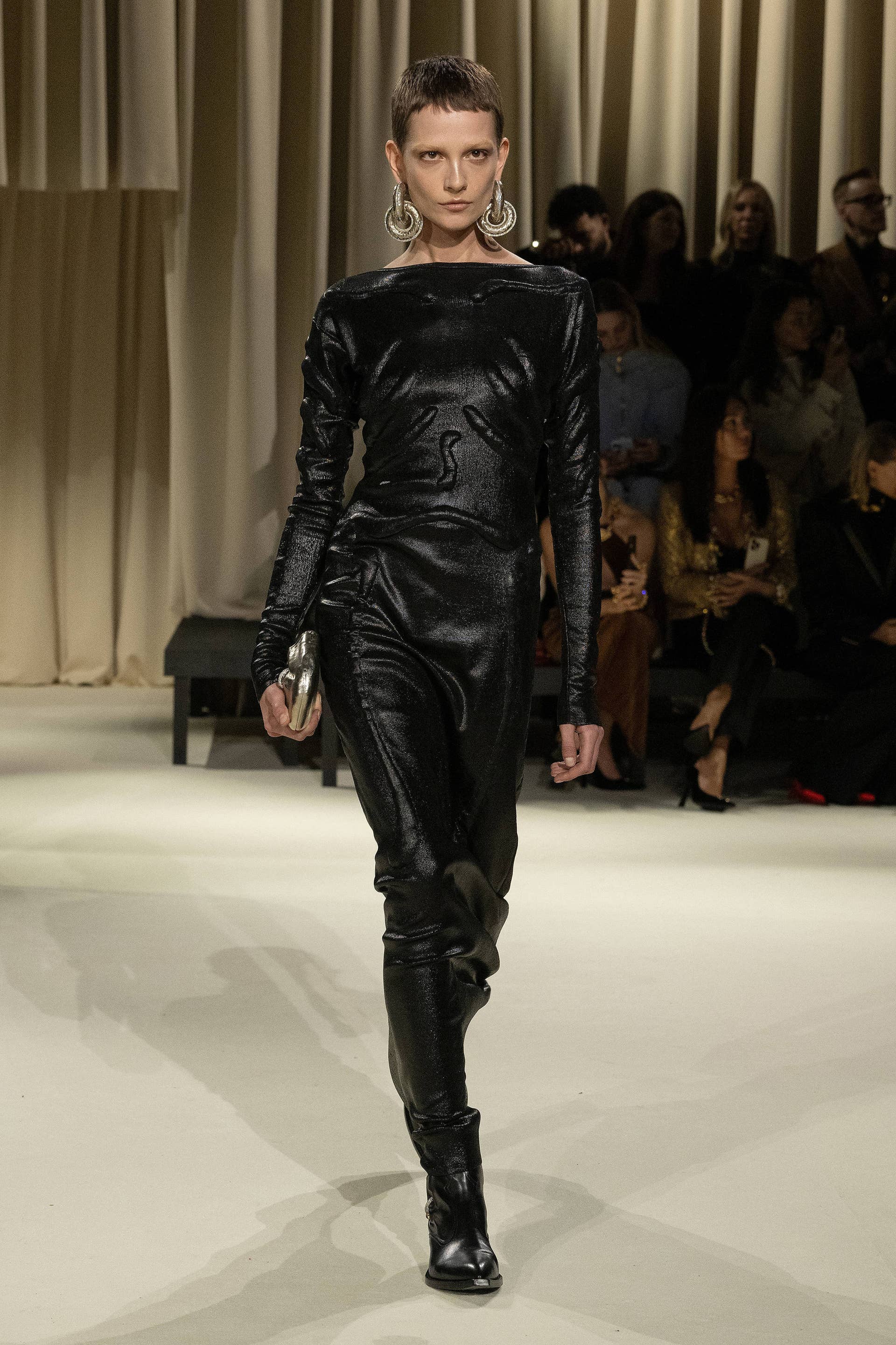 Schiaparelli Knows It's All About the Accessories - Fashionista