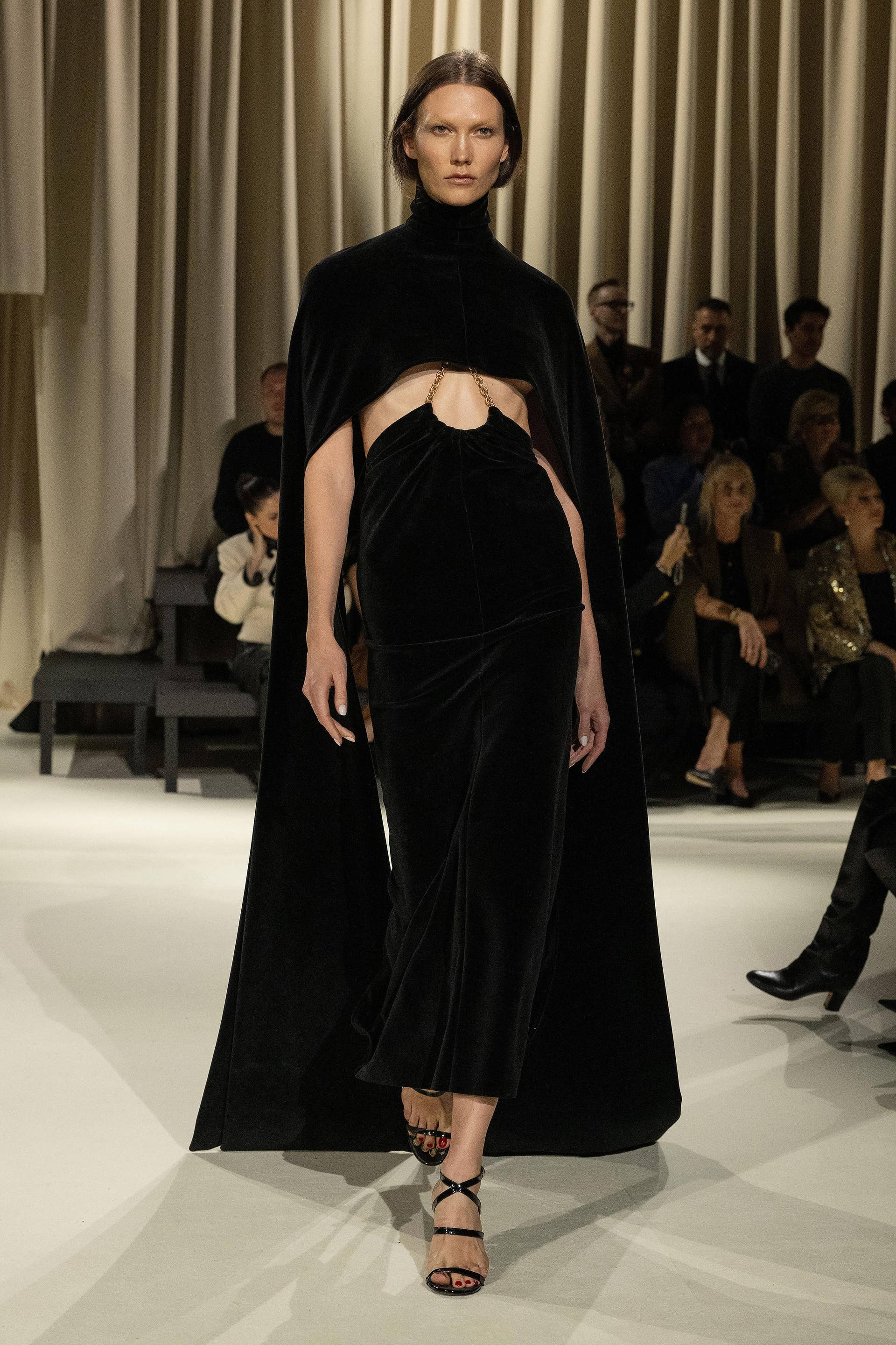 Schiaparelli Knows It's All About the Accessories - Fashionista