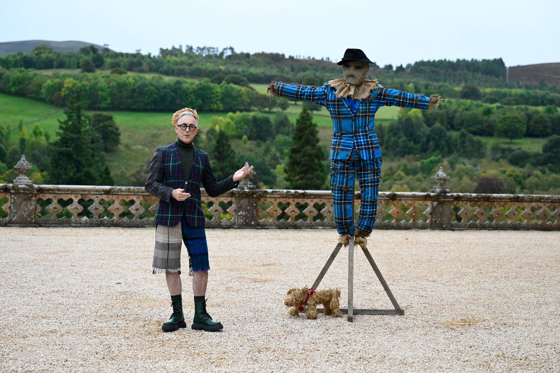 Everything You Could Possibly Want to Know About Alan Cumming's Outfits ...