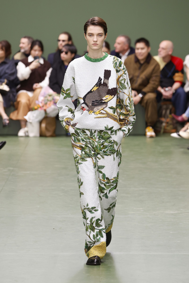 You'll Want to Zoom in on Every Look From Loewe Fall 2024 - Fashionista