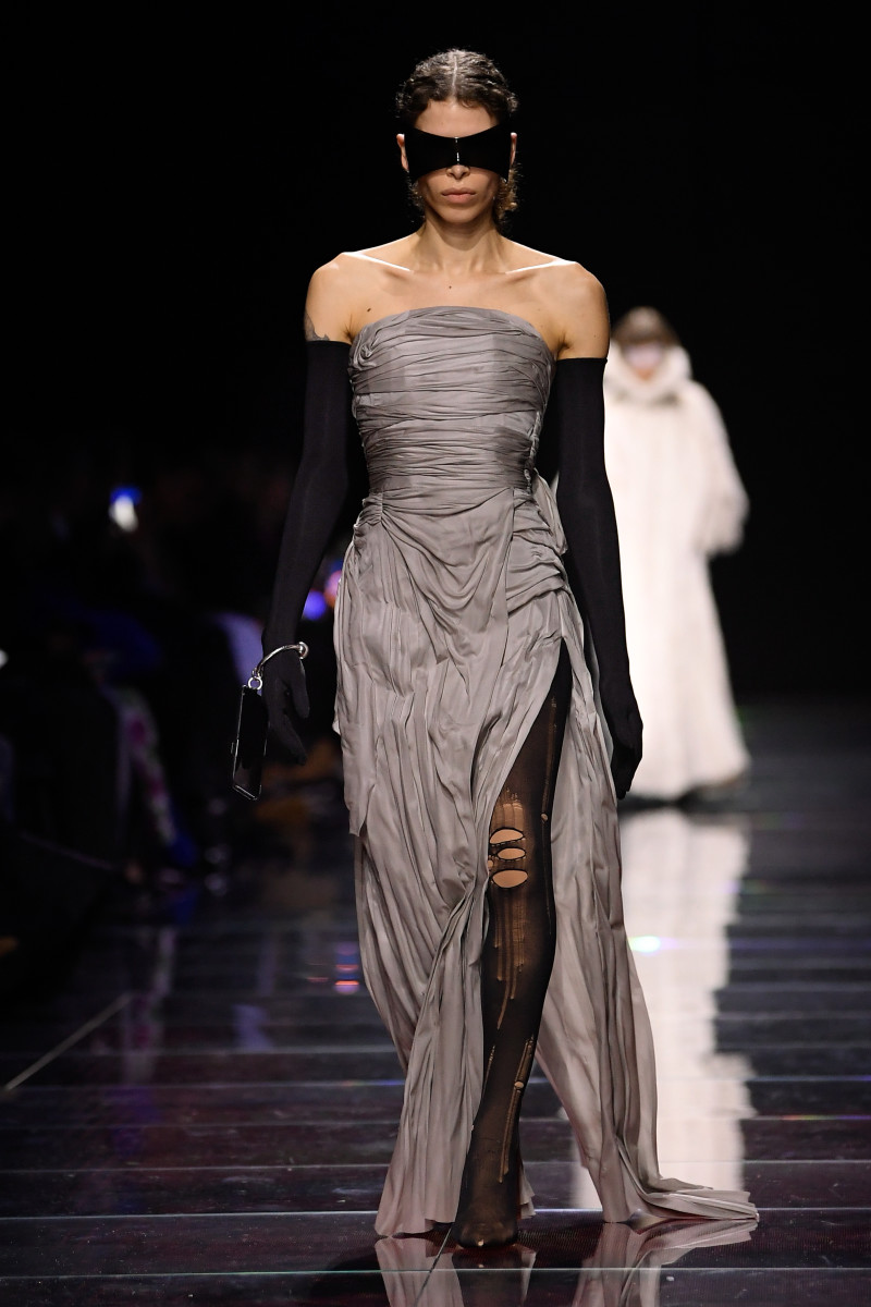 Balenciaga Winter 2024 Takes the Idea of 'Throwing Something On' Quite ...