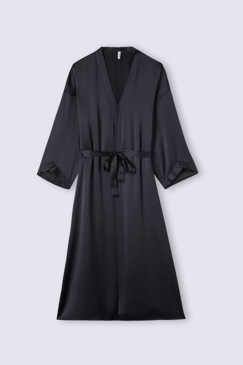 36 Excellent Robes to Snuggle Into - Fashionista