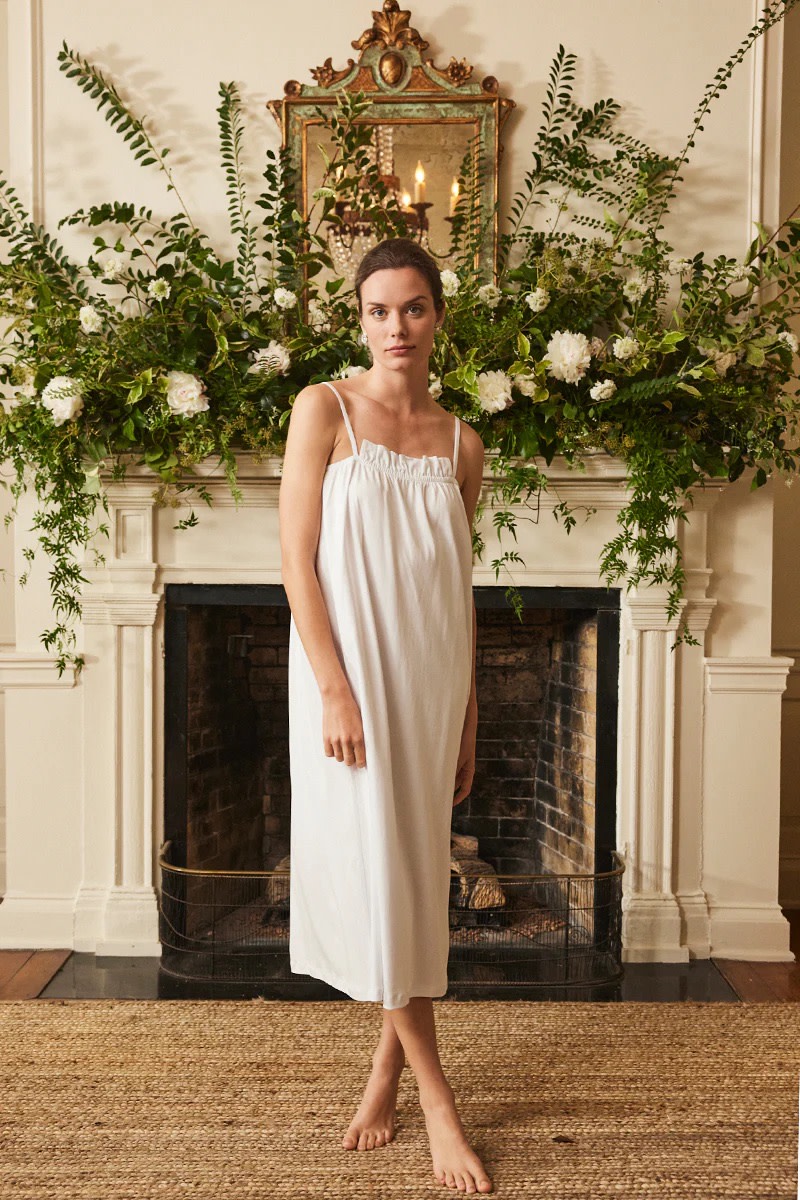 32 Dreamy Nightgowns That Bring Old Hollywood Romance to Your Sleep ...
