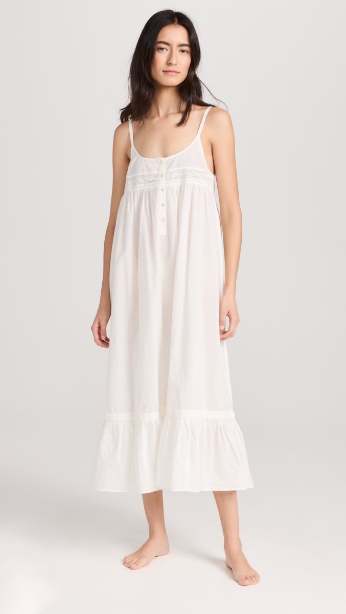 32 Dreamy Nightgowns That Bring Old Hollywood Romance to Your Sleep ...