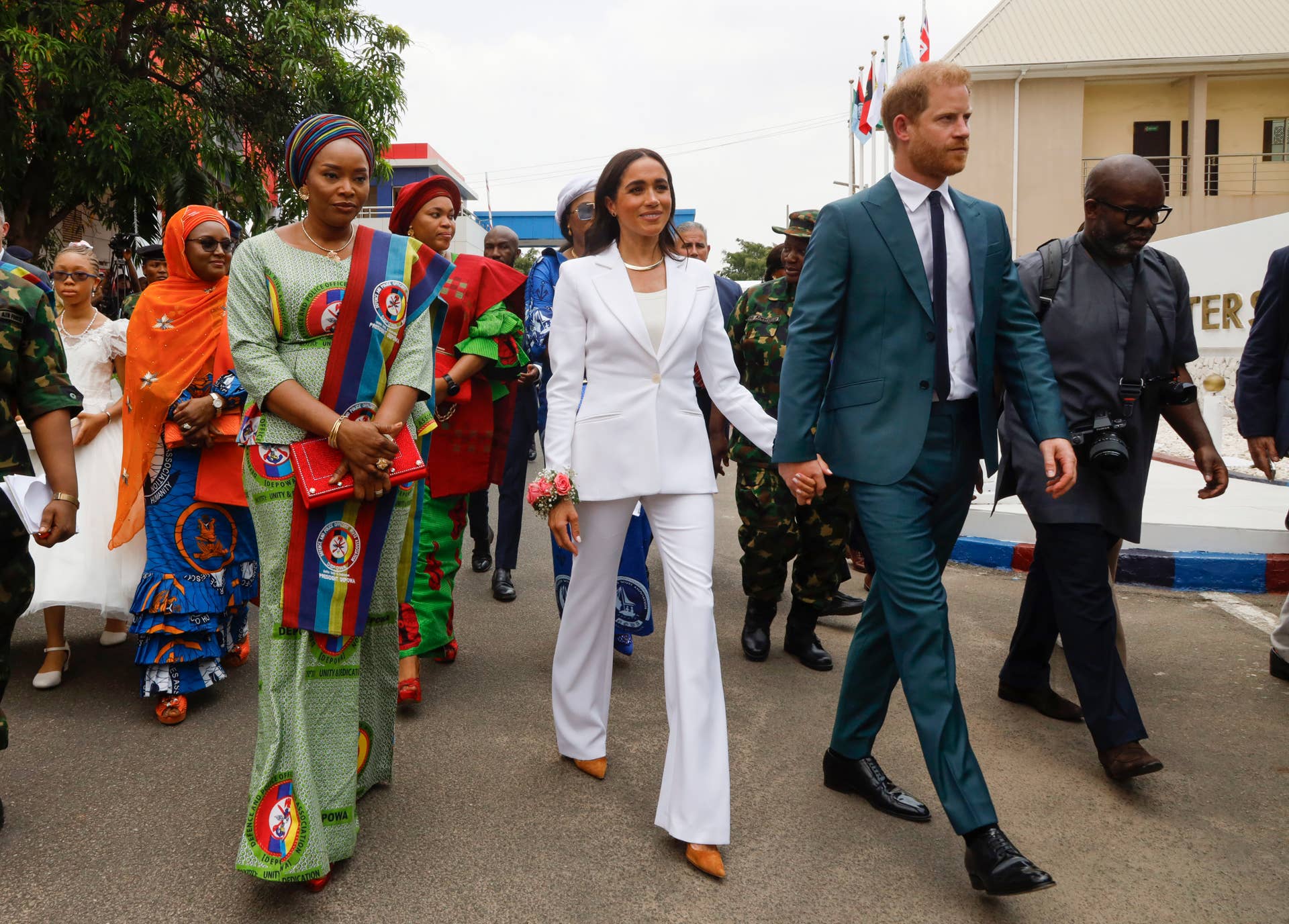 Everything Meghan Markle Wore on Her Tour of Nigeria - Fashionista