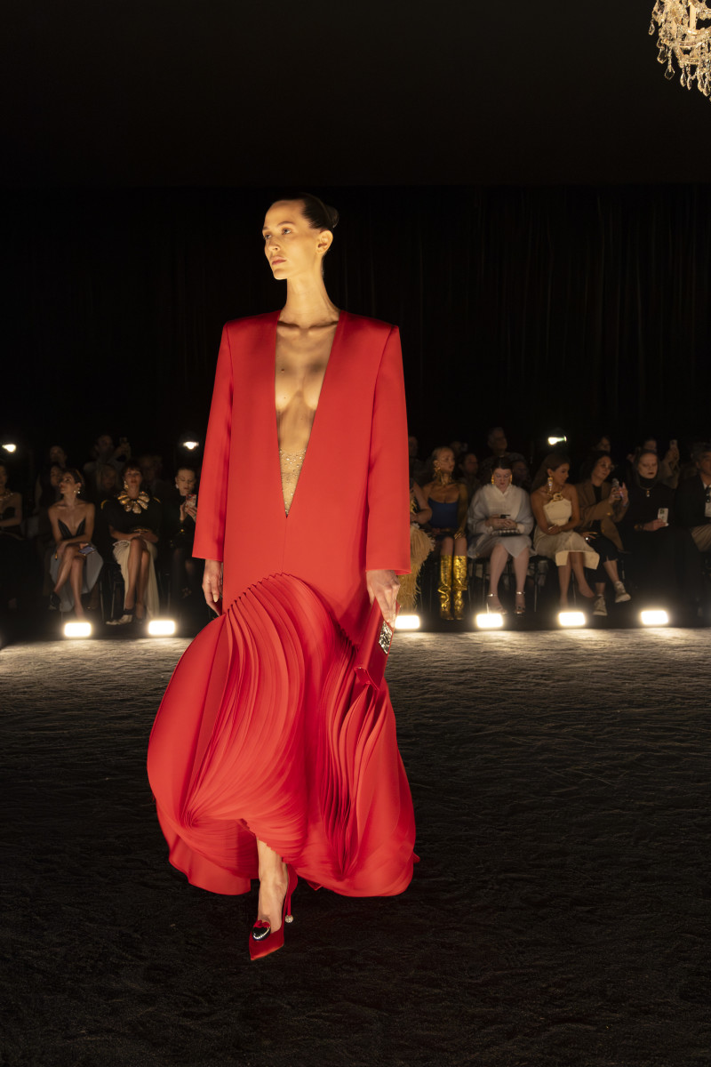 Daniel Roseberry Honors the Power of Transformation for Schiaparelli ...