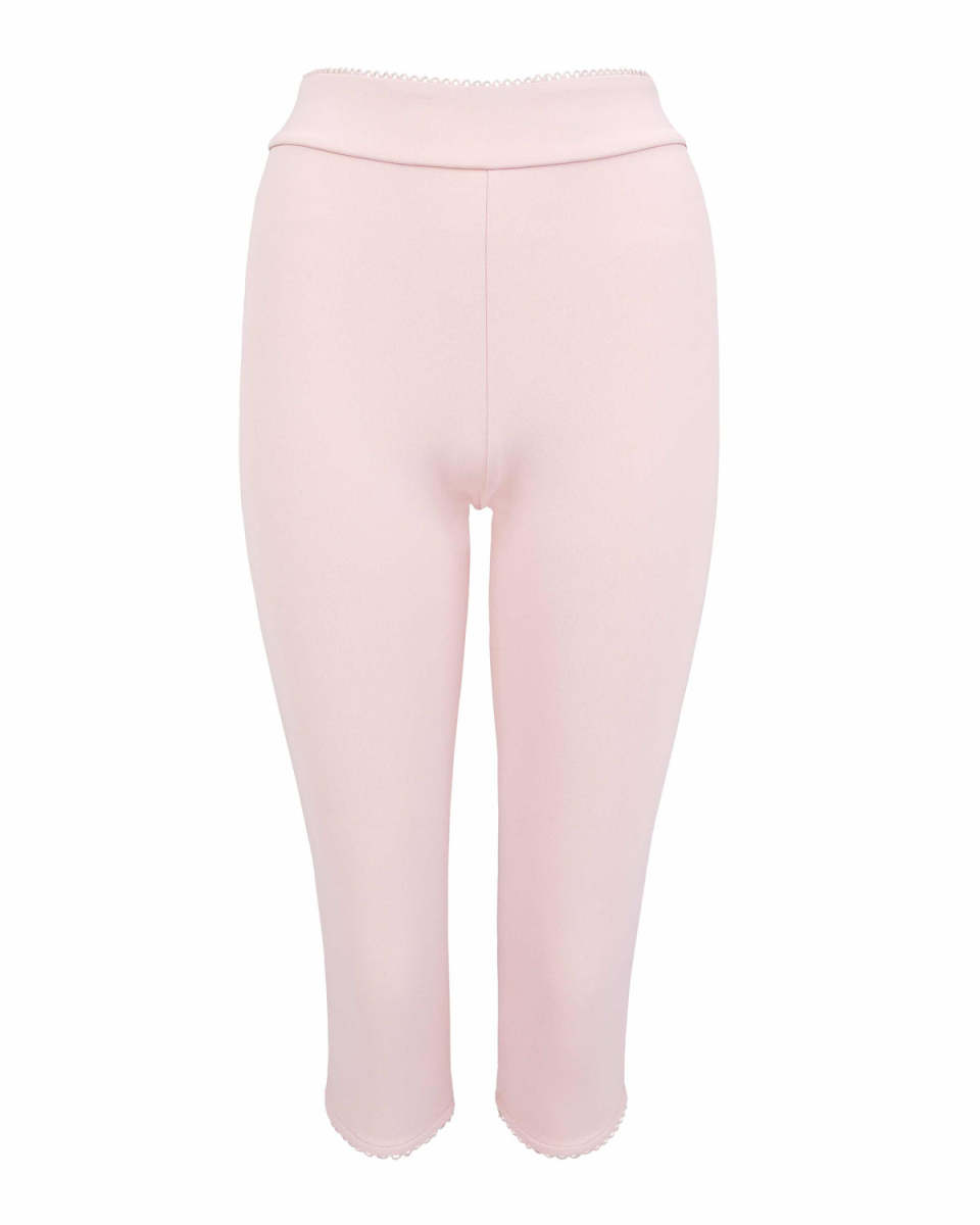 Everyone's Wearing Capris This Summer - Fashionista