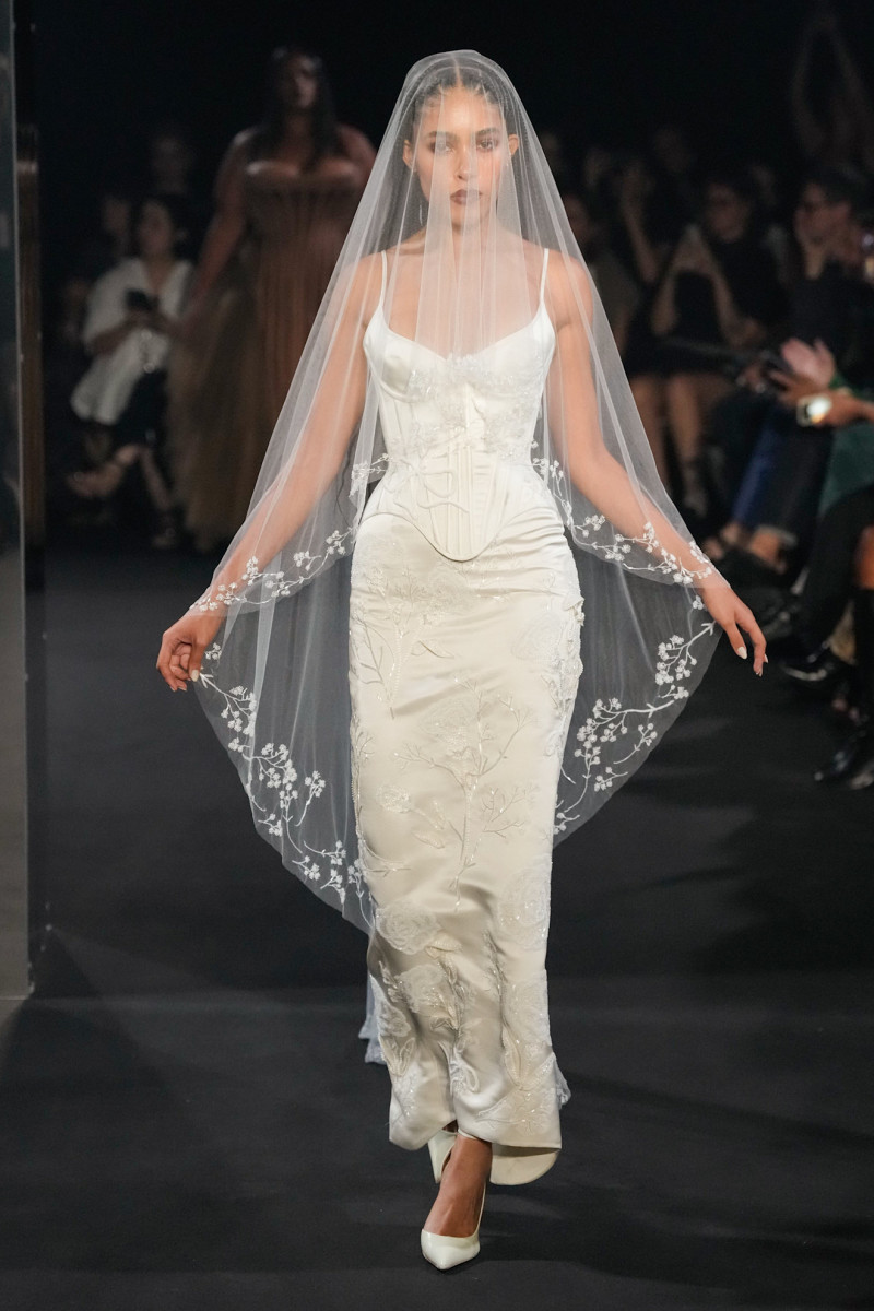 Wiederhoeft's Spring 2025 Collection Shows That Corsets Are for ...