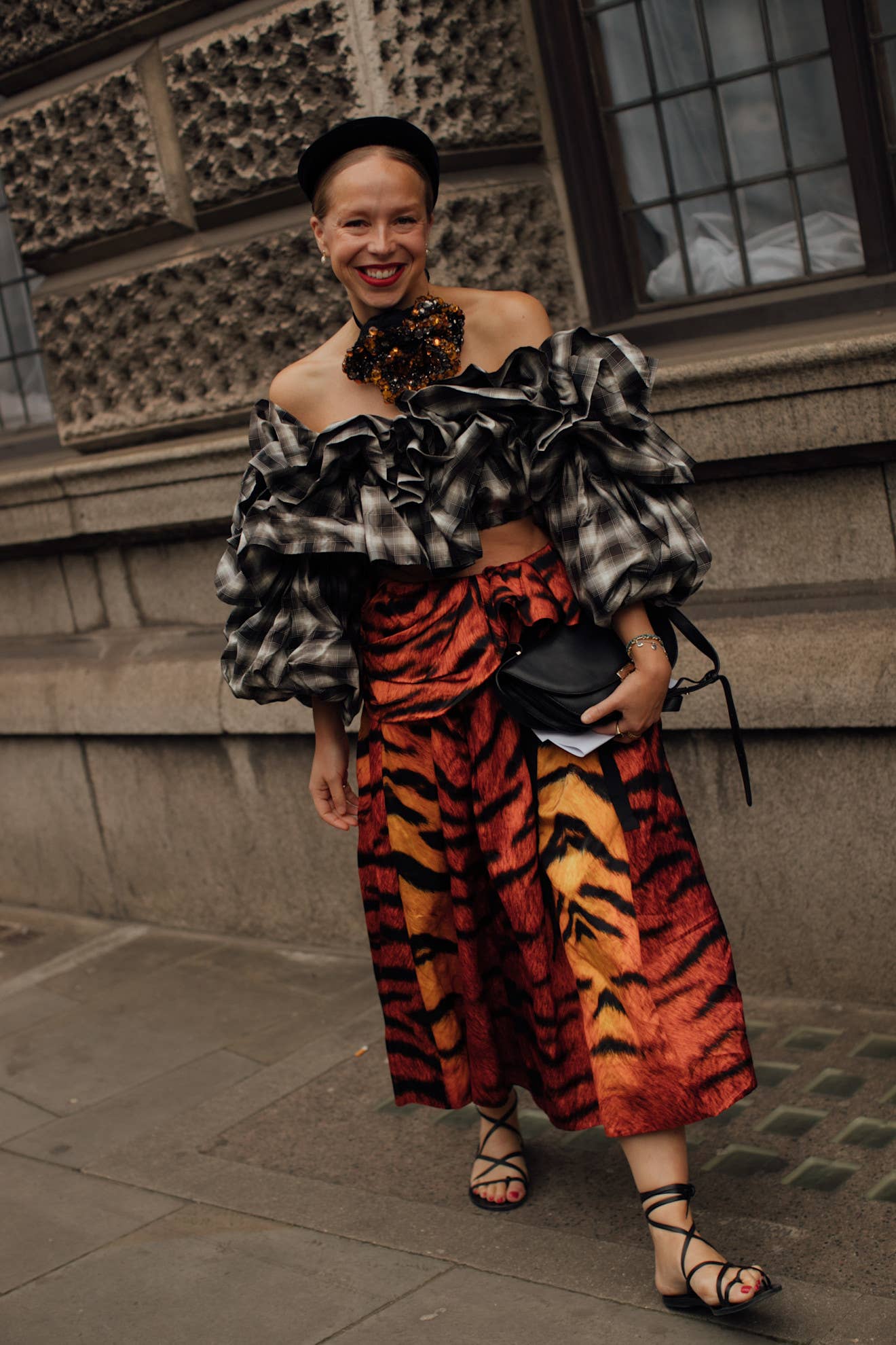 The Bag Charm Trend Took Over London Fashion Week Street Style ...