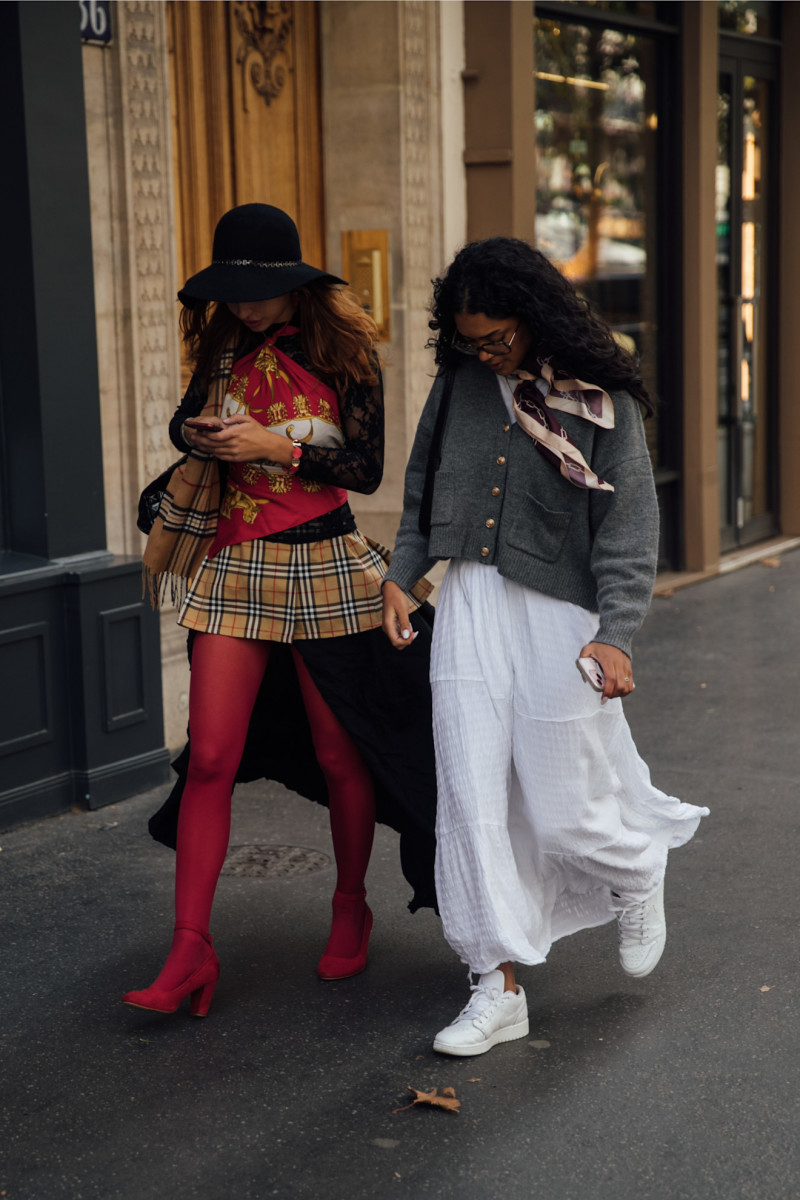 Paris Fashion Week Street Style Was All About Punchy Pops of Red ...