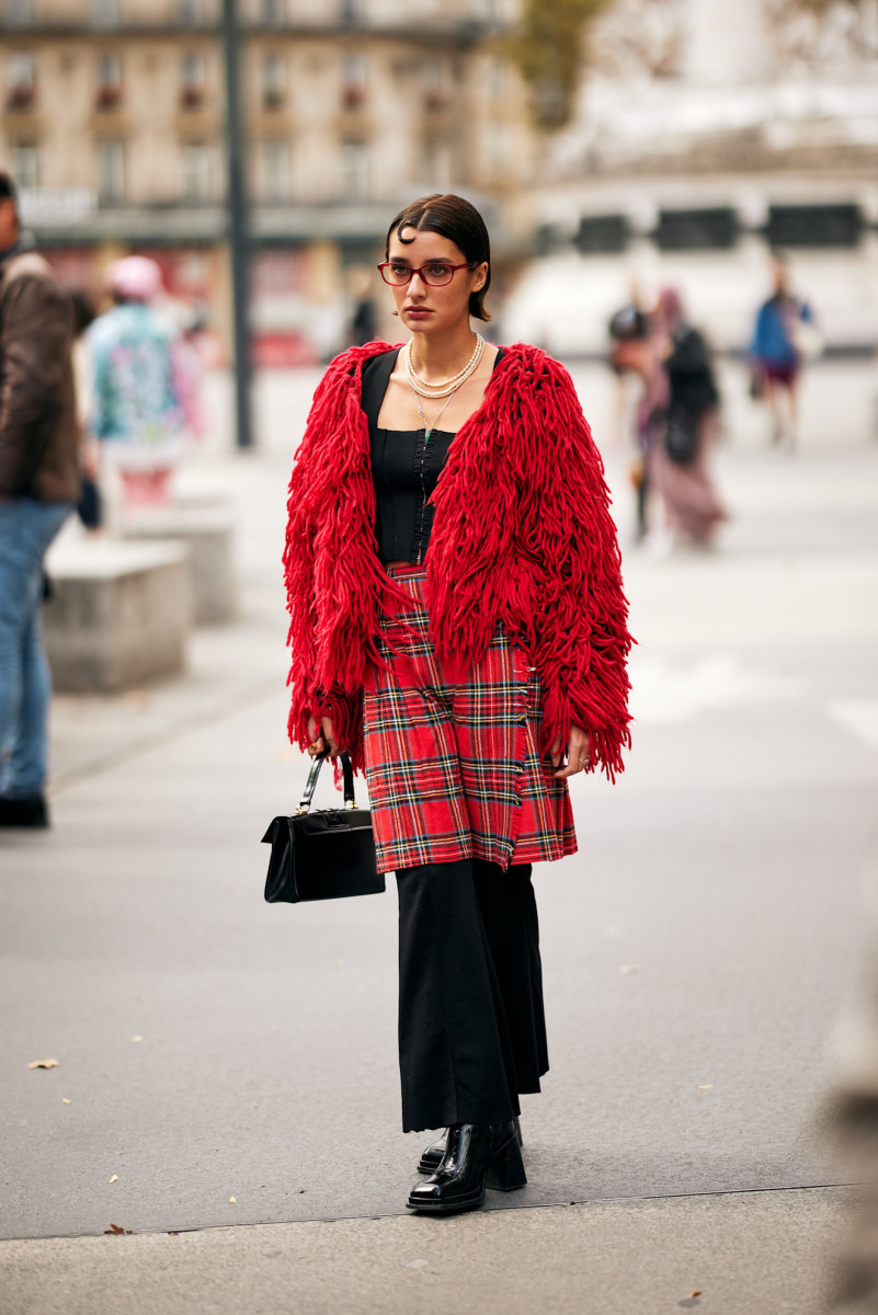Paris Fashion Week Street Style Was All About Punchy Pops of Red ...