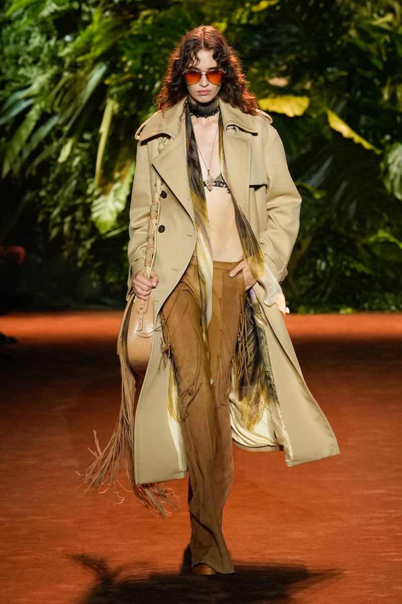 Roberto Cavalli's Spring 2024 Collection Evokes a '70s Disco Jungle ...