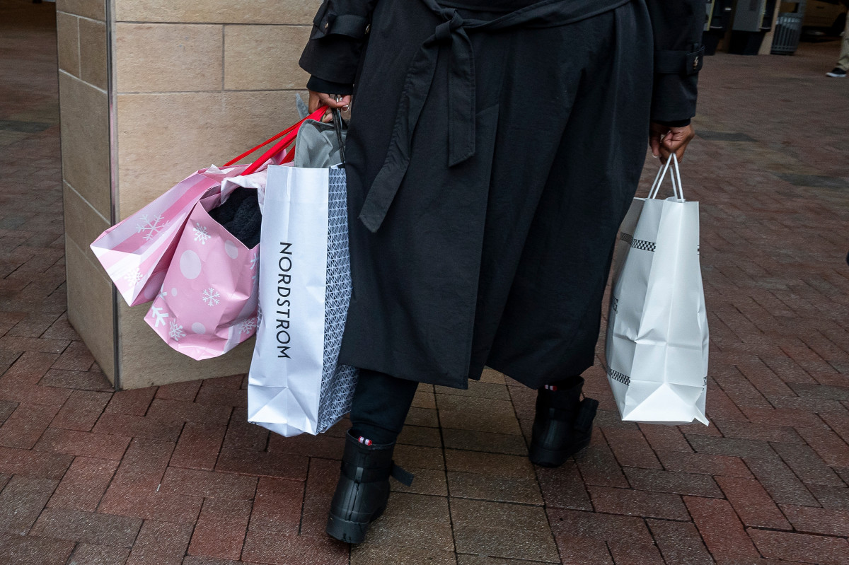 Must Read: How We'll Shop in 2024, Experts Address Spider-Attracting ...