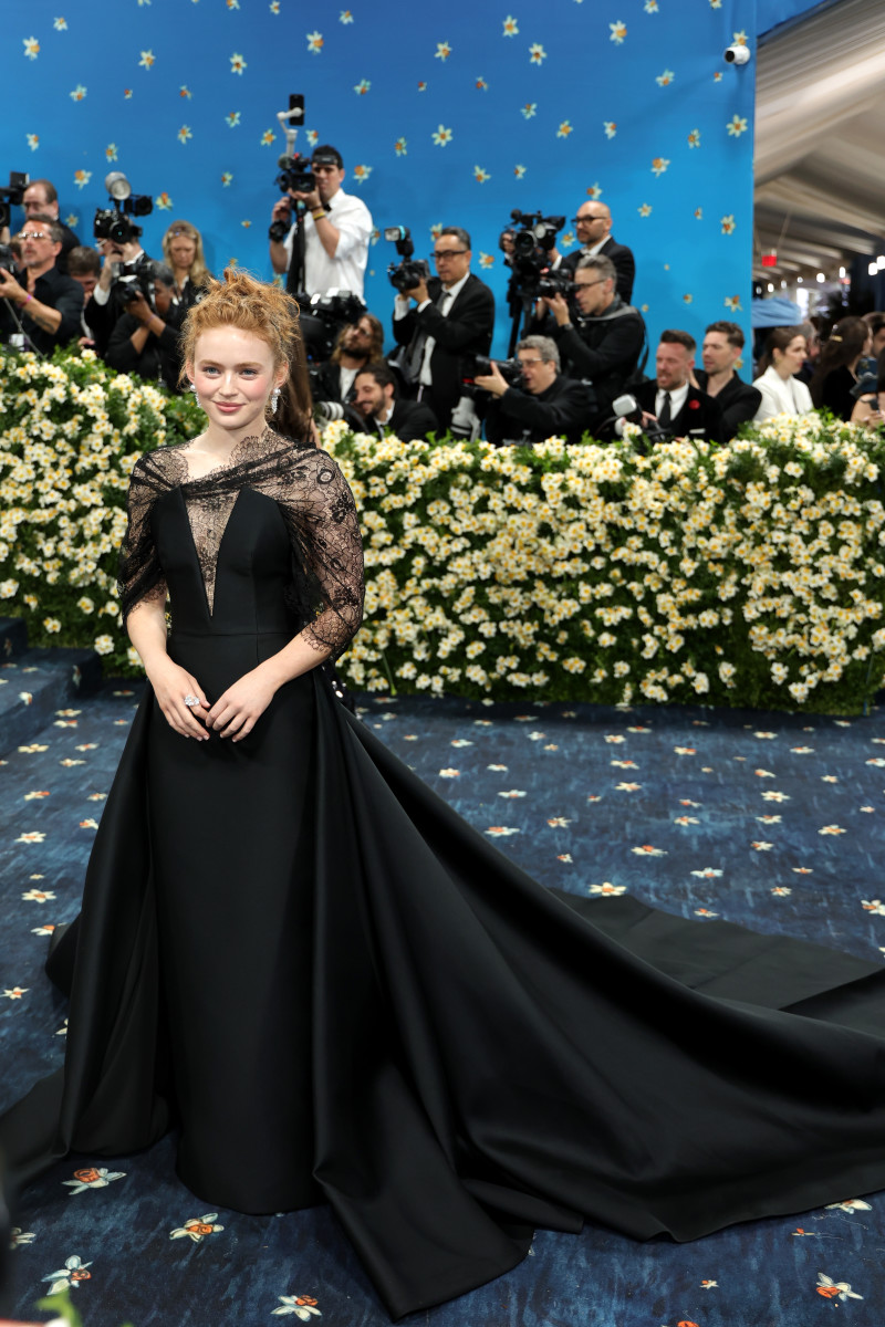 See Every Look from the 2025 Met Gala Red Carpet - Fashionista