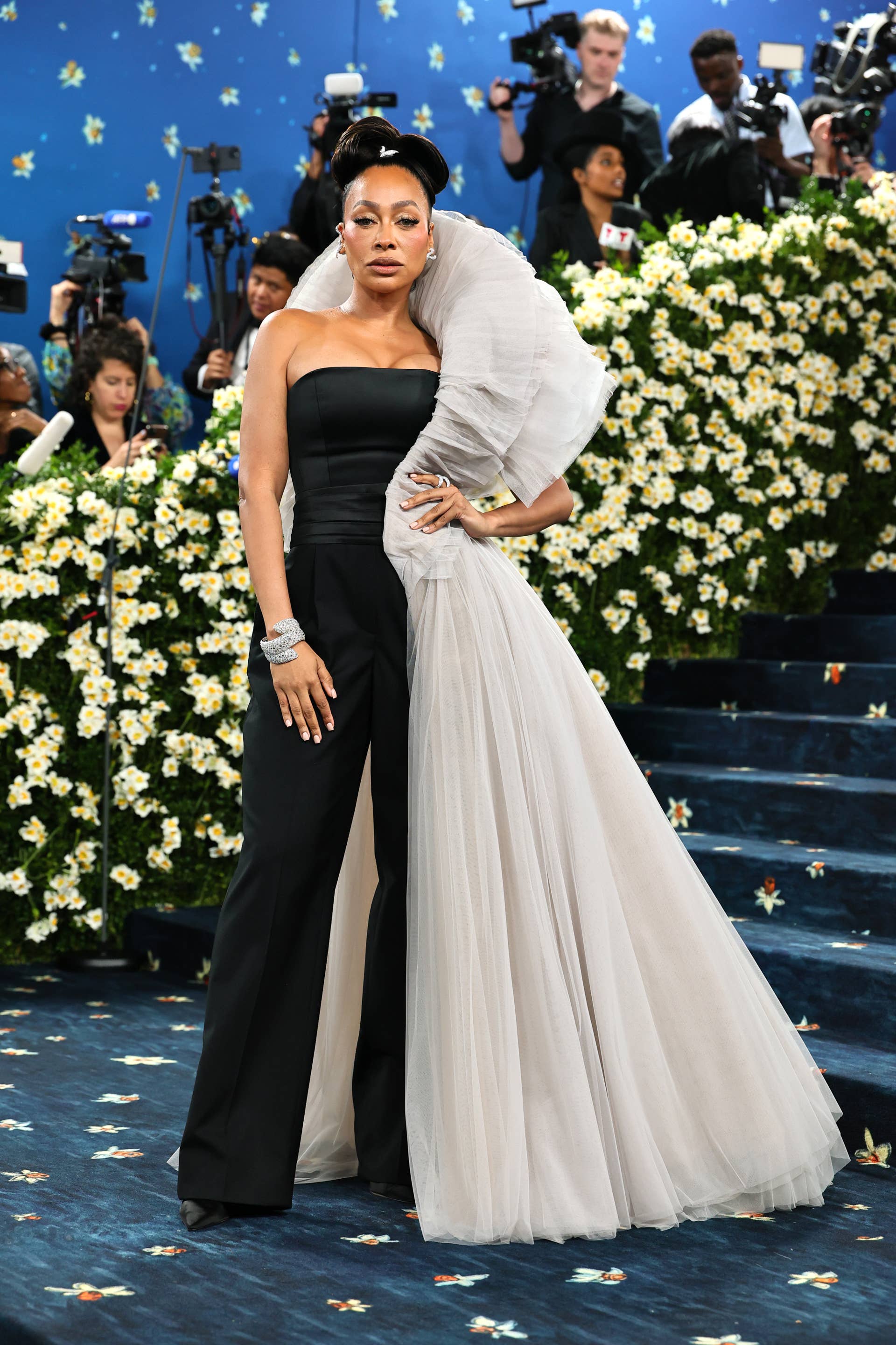 See Every Look from the 2025 Met Gala Red Carpet - Fashionista