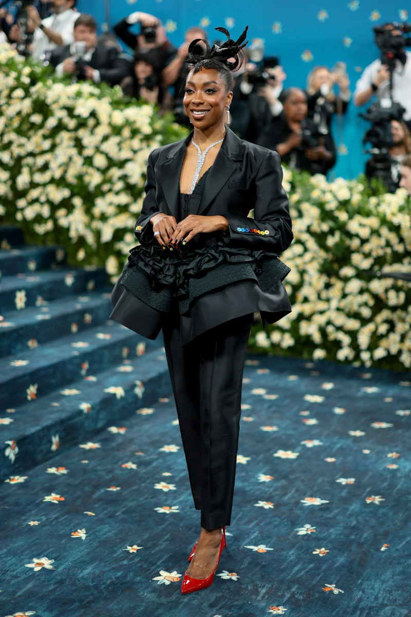How Ego Nwodim's Christopher John Rogers Suit Came Together for Her Met Gala Debut - Fashionista