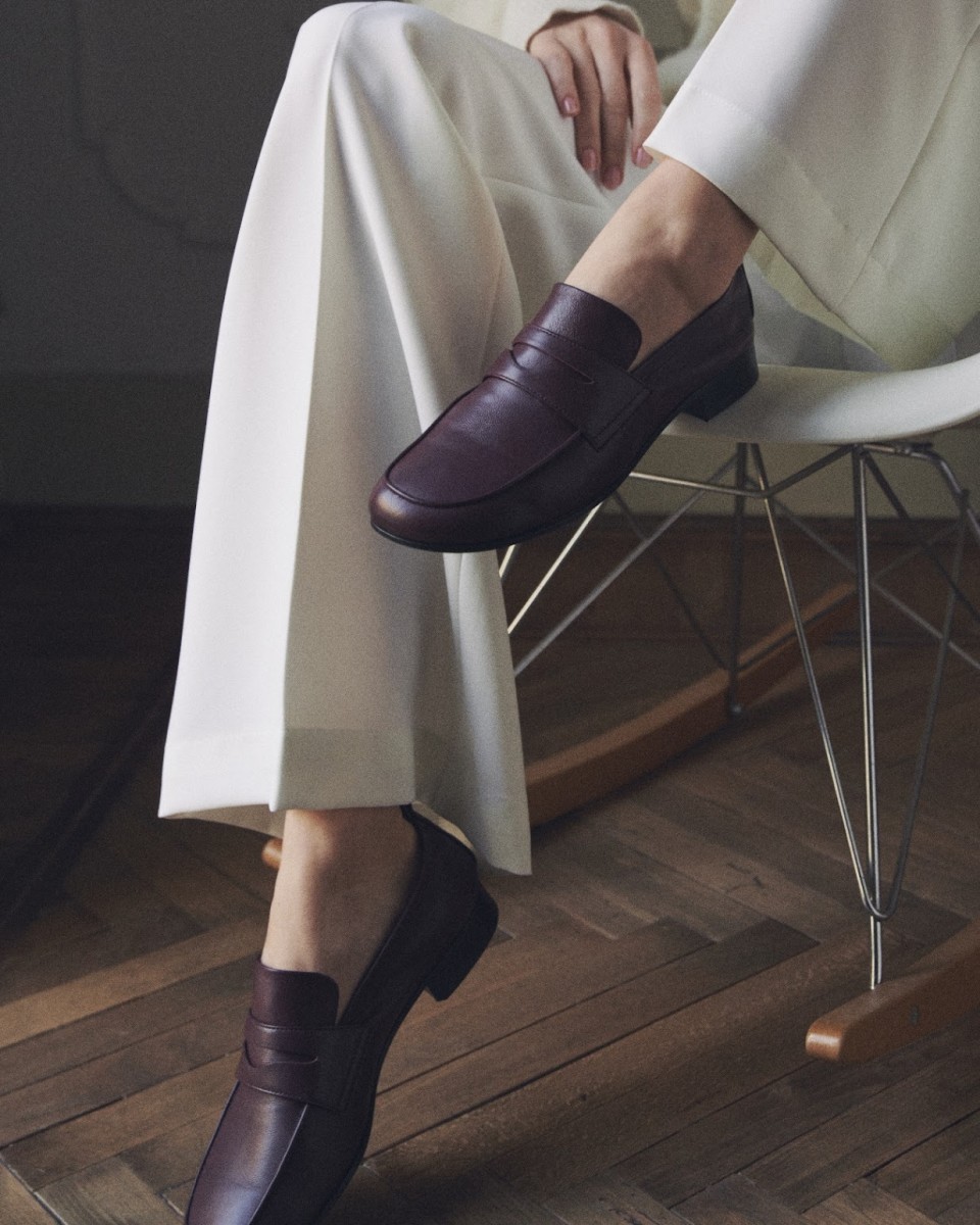 Yuni Buffa: A Shoe Brand Inspired by '90s Minimalism - Fashionista