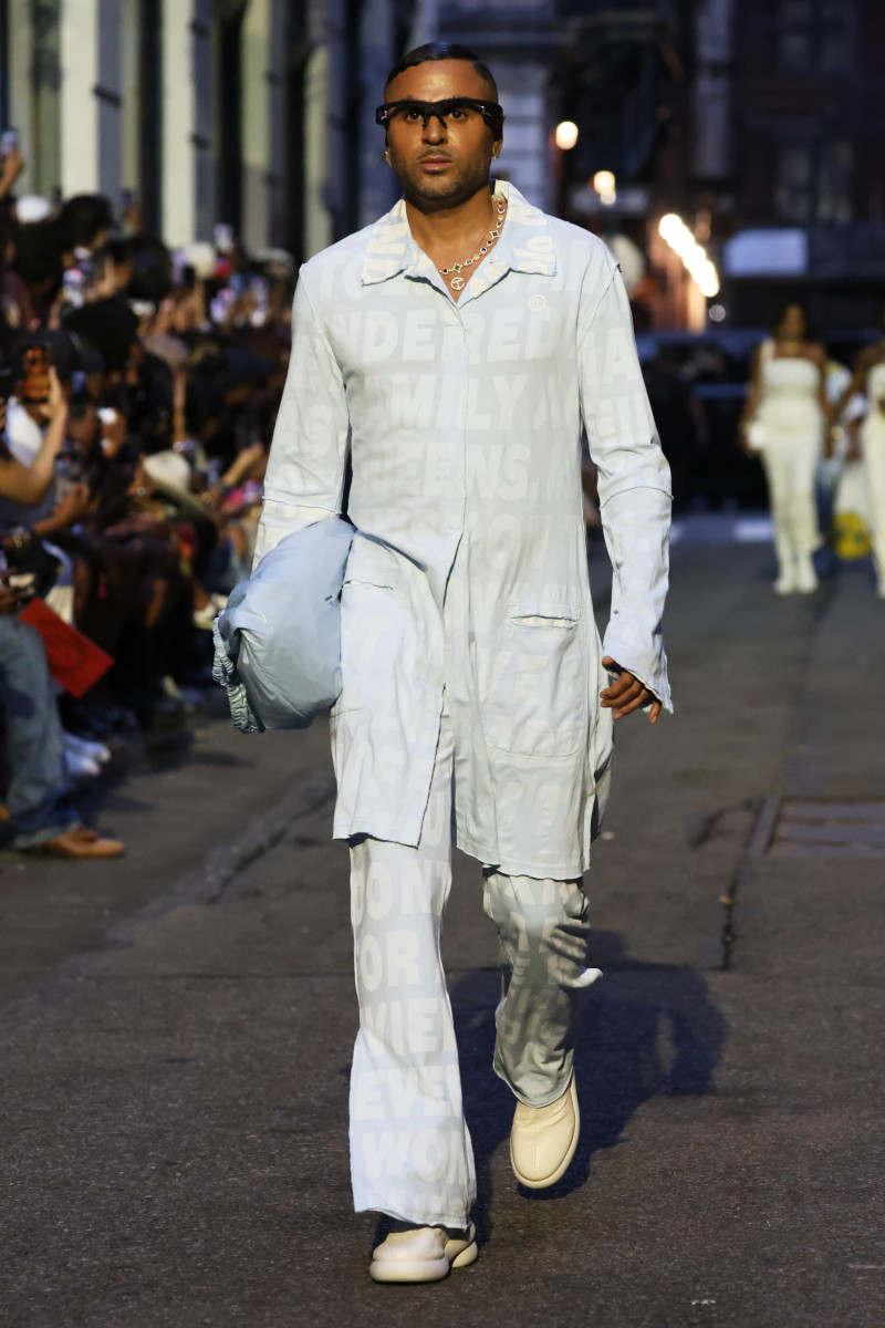 Telfar's 20th Anniversary Show was a Love Letter to Community - Fashionista