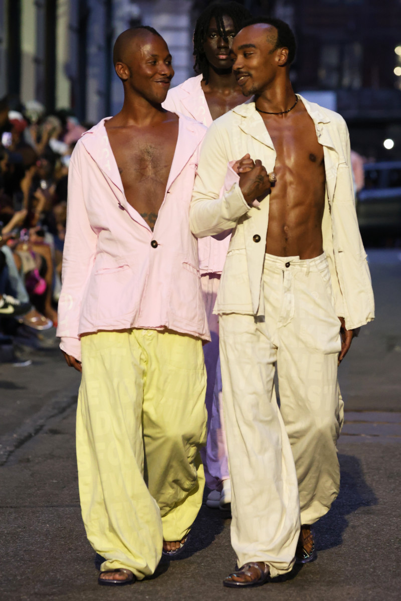 Telfar's 20th Anniversary Show was a Love Letter to Community - Fashionista