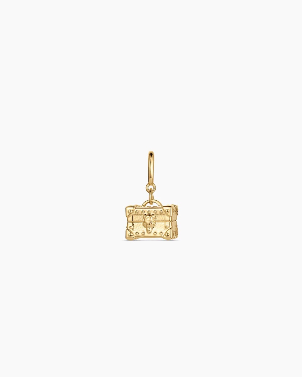 Building a Charm Collection? These Are the Most Charming Brands to Shop ...
