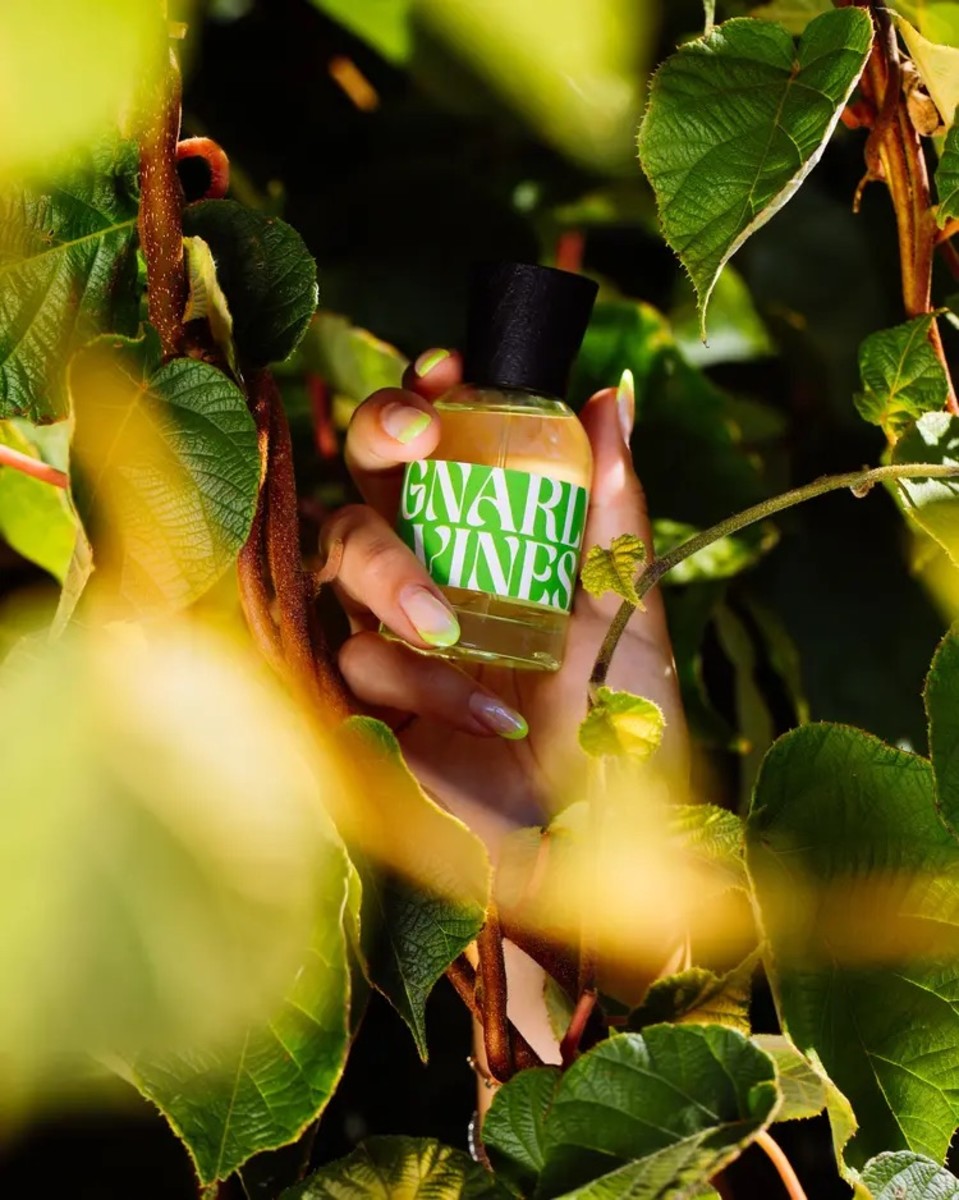 Dancing: A Mother/Daughter-Founded Wine Company That Expanded Into Fragrance - Fashionista