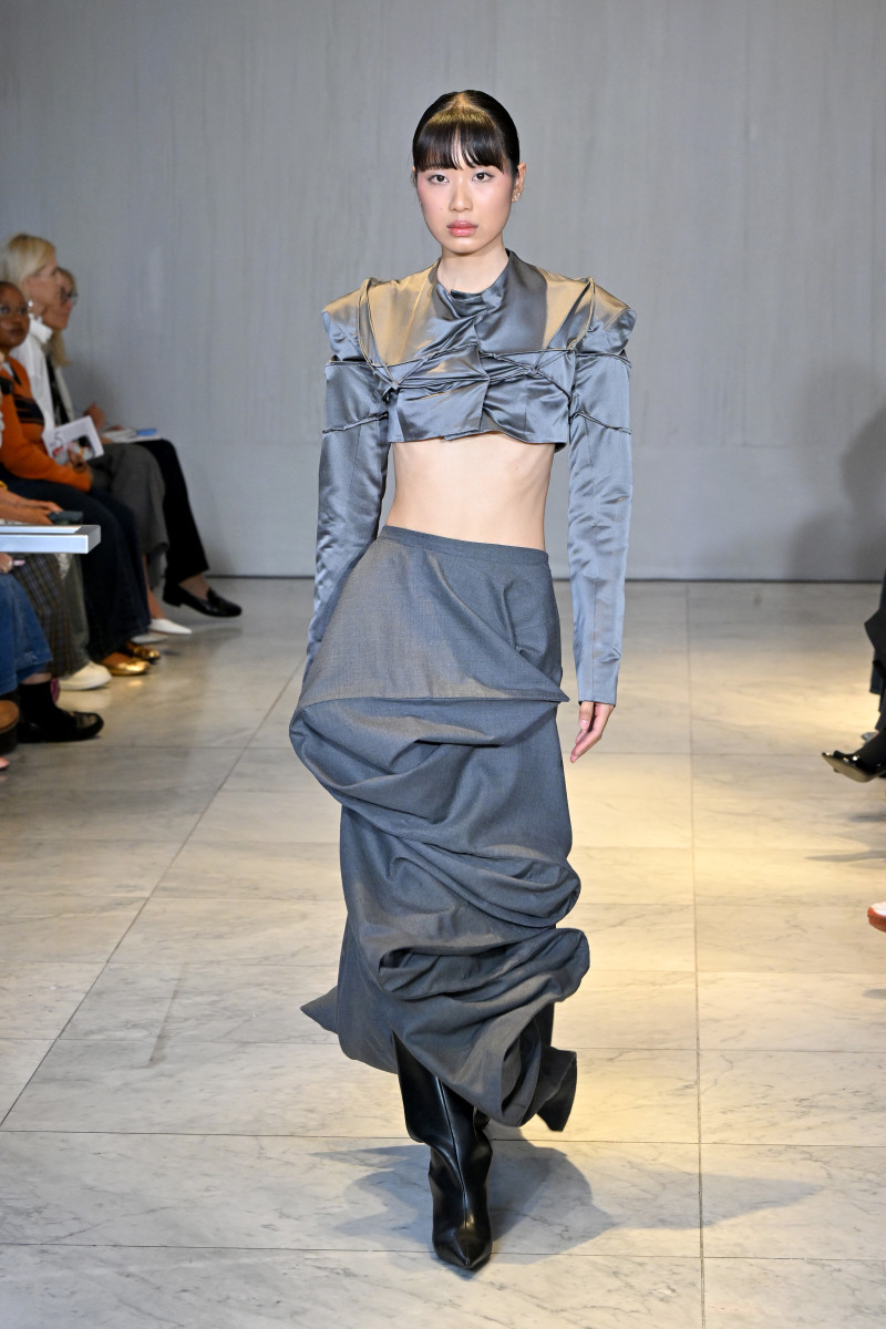 See the Standout Looks From Student Designers at FIT's 2025 MFA Fashion ...
