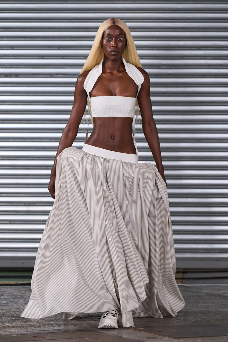 Jane Wade's Spring 2026 Workwear Looks Like it Was 'Wiped Across a Dusty Floor' - Fashionista