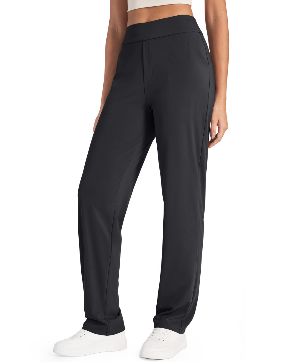 Wide-Leg Pants Make a Comeback: 4 Must-Have Styles in 2026 - Fashionista