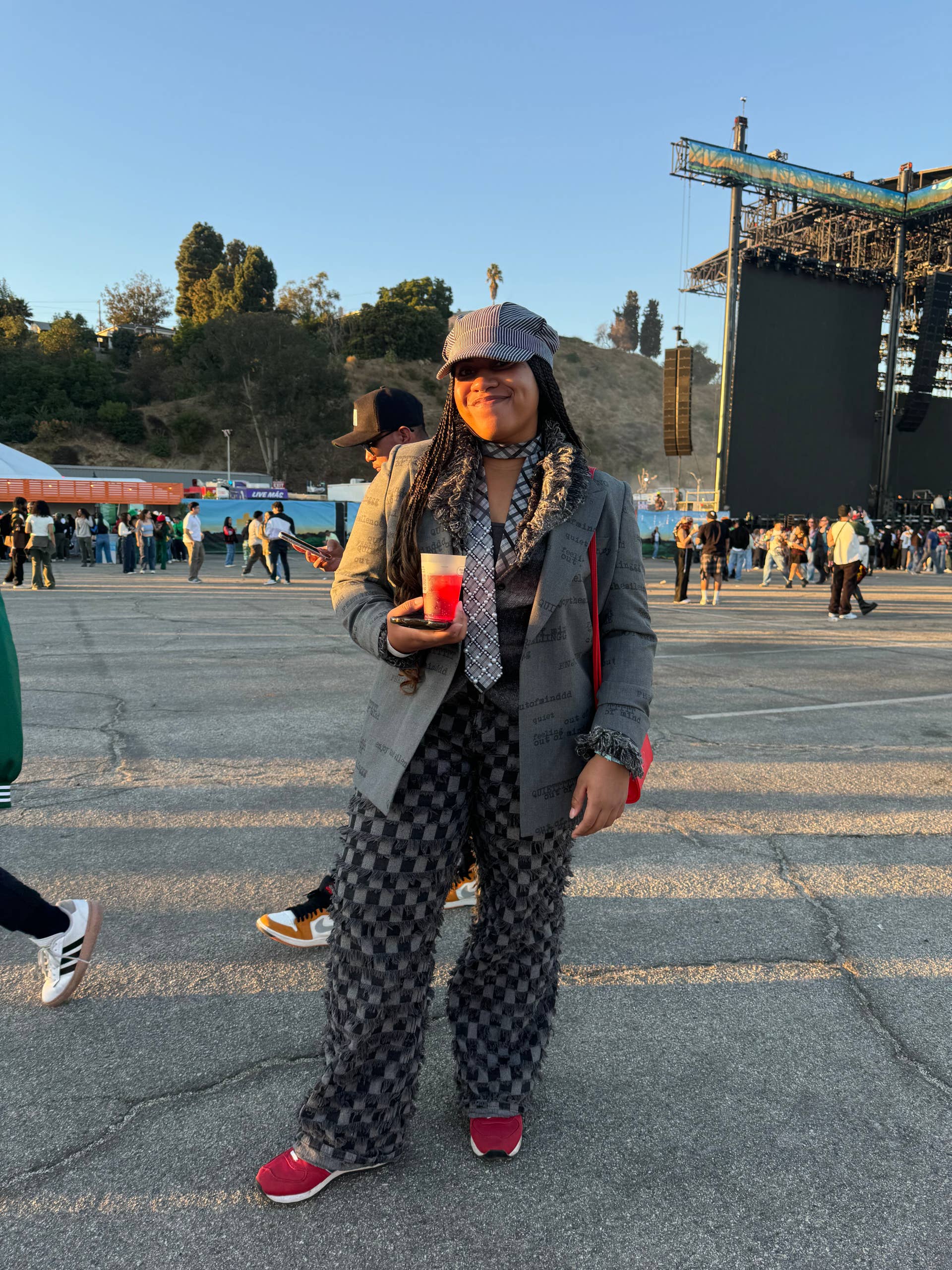 Plaid Maxi Skirts, Chuck Taylors and Lots of Layering Took Over Street ...