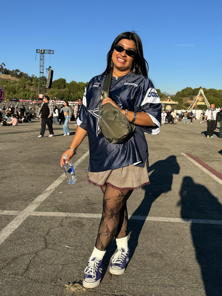 Plaid Maxi Skirts, Chuck Taylors and Lots of Layering Took Over Street ...