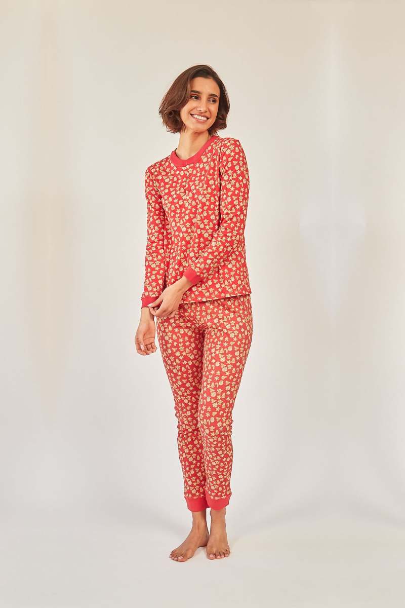 34 Pairs of Festive Winter Pajamas That Aren't (Too) Corny - Fashionista