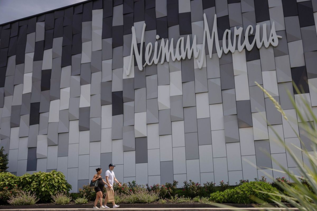 Must Read: Saks Finalizes Neiman Marcus Acquisition, Nordstrom Family ...