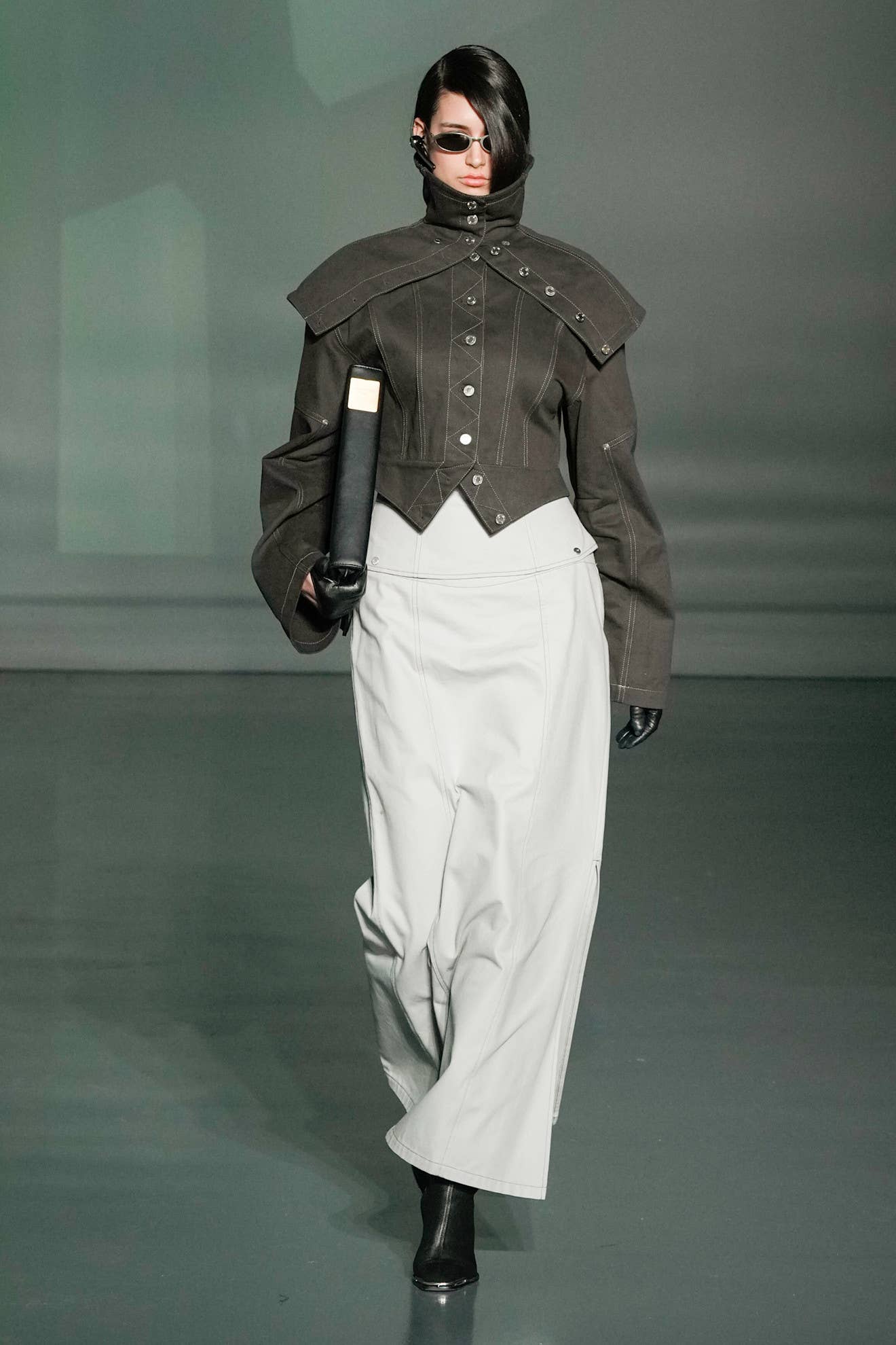 Jane Wade Brought a High-Fashion Boardroom to Life for Fall 2025 ...