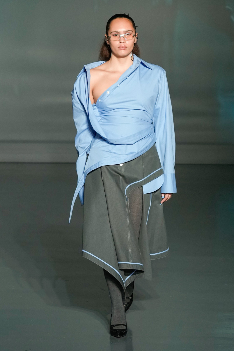 Jane Wade Brought a High-Fashion Boardroom to Life for Fall 2025 ...