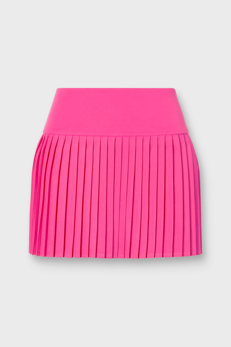 Fabletics Collaborates with Becky G on a Trendy Capsule Collection ...