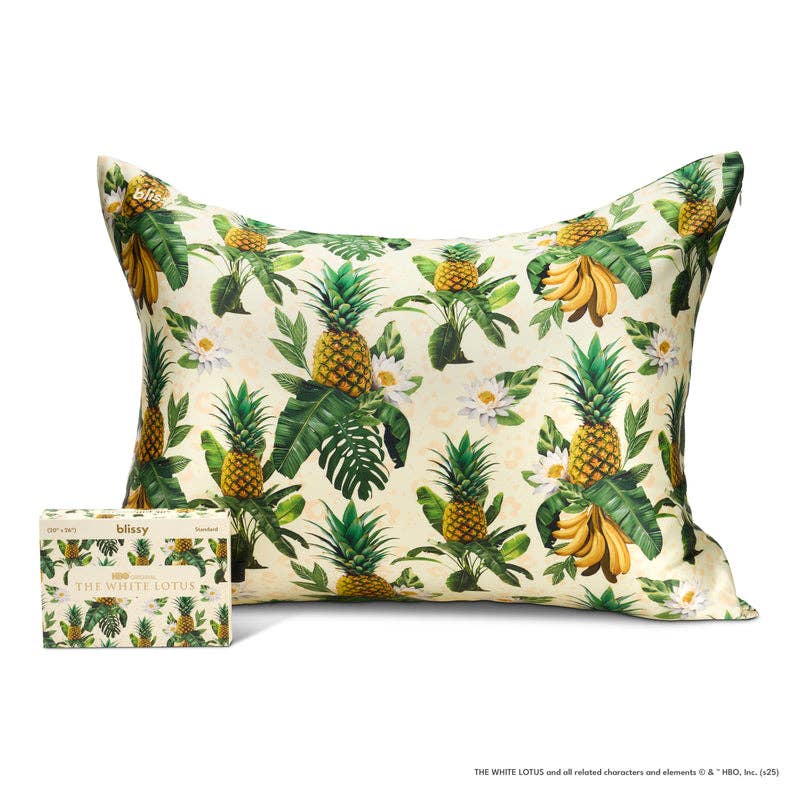 'The White Lotus' Goes All in on Fashion and Beauty Collaborations for ...