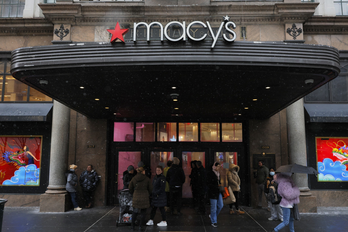 Must Read: Macy's to Develop TV Series About Women in Retail, Sir John Appointed Creative ...
