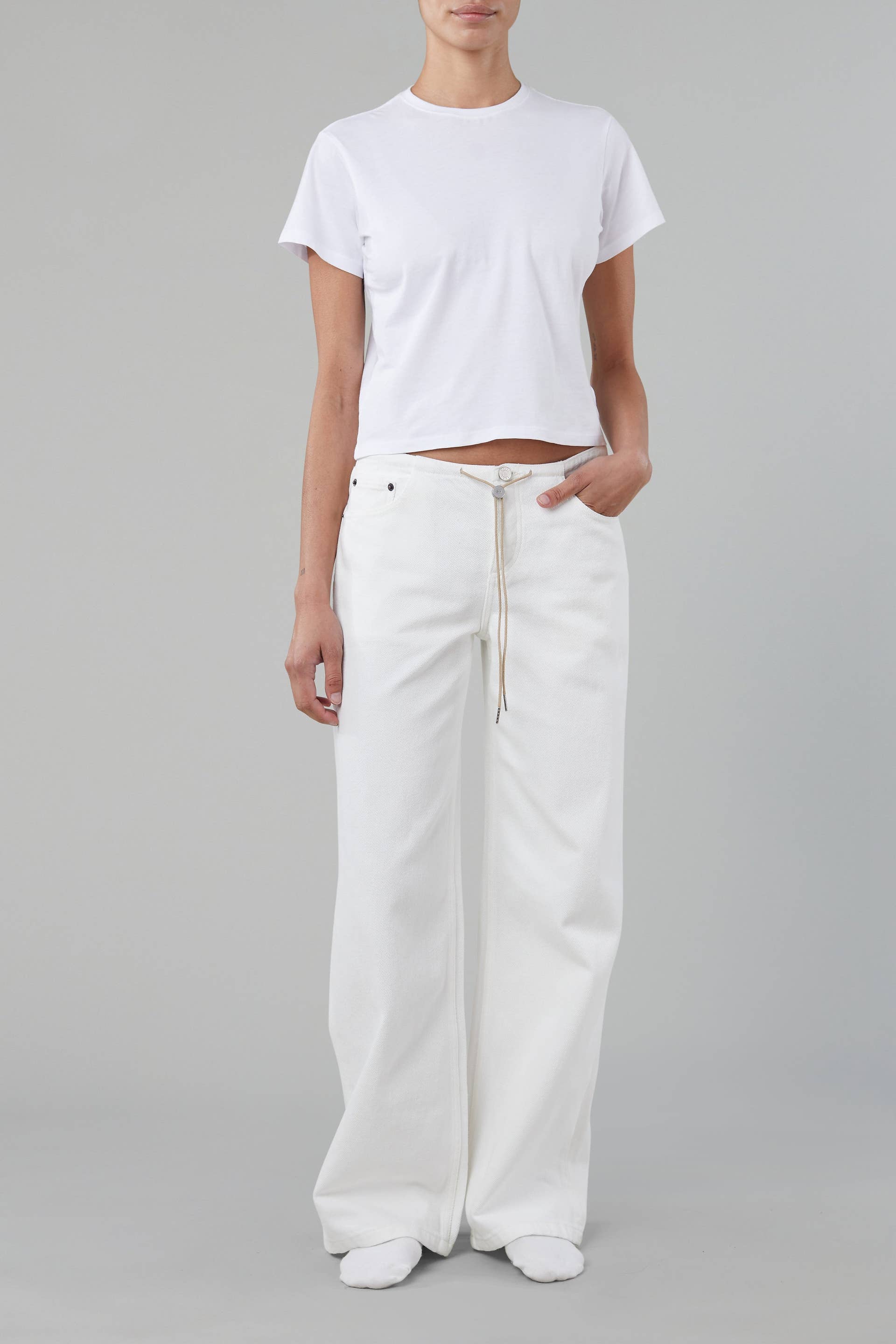 Drawstring Jeans Are Everywhere: Shop 2025's Comfiest Denim Trend ...
