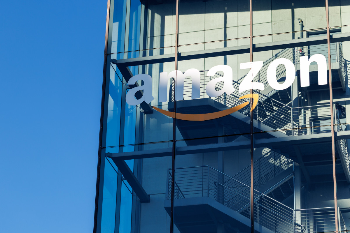 Must Read: Amazon Calls Its Saks Global Investment 'Worthless,' FIT ...