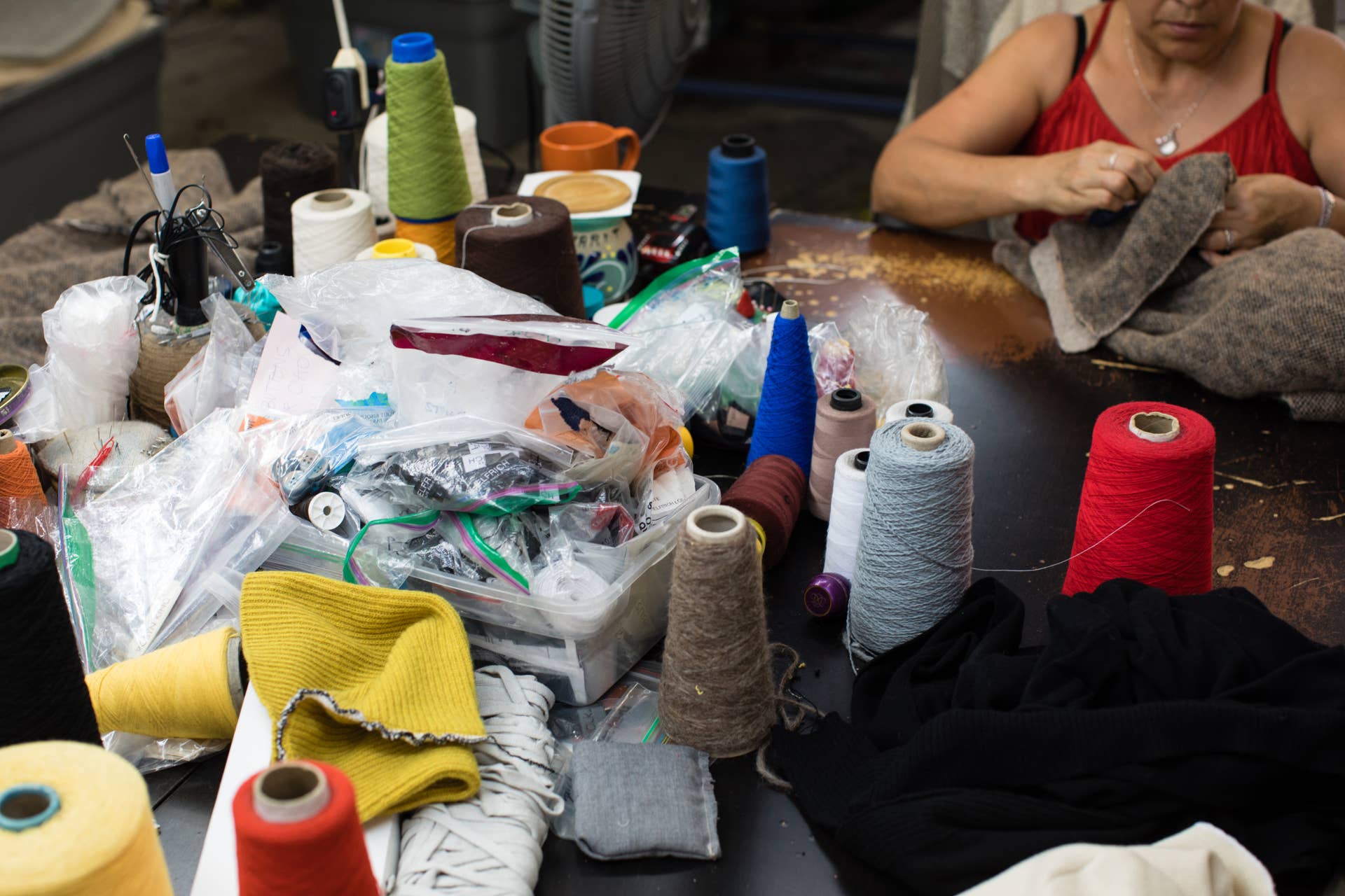 Factory Tour: Inside One of the Only Remaining U.S. Knitwear Factories ...
